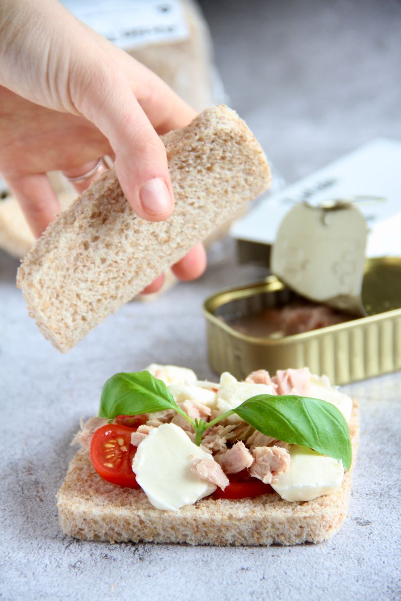 Toast s tuňákem a mozzarellou | Aktin recepty